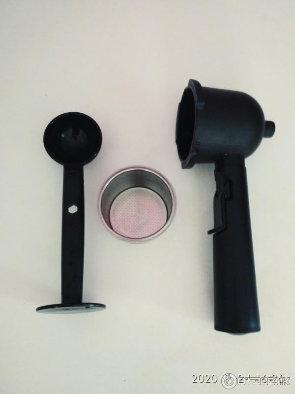 Отзыв о Кофеварка рожковая DEXP EM-801 | Можно делать эспрессо, капучино. Цена хорошая.