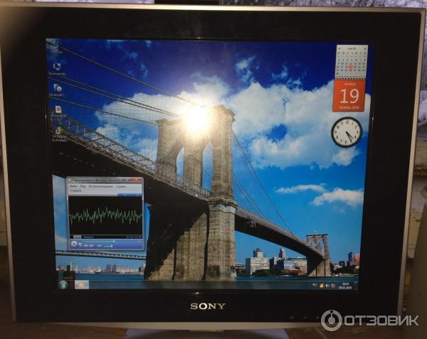 Отзыв о Монитор Sony SDM-HS73 | Старый,но стильный